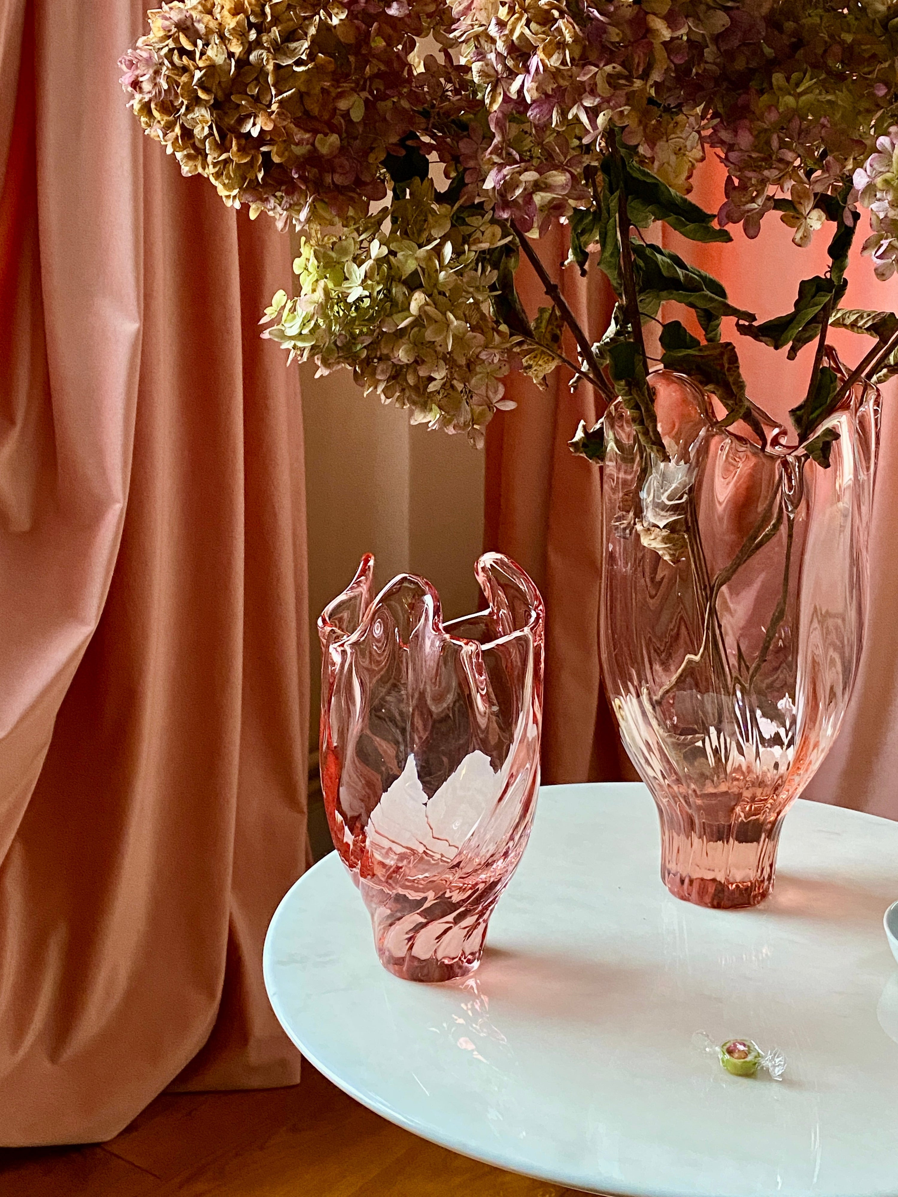 Tisch und Tafel— Lumikello