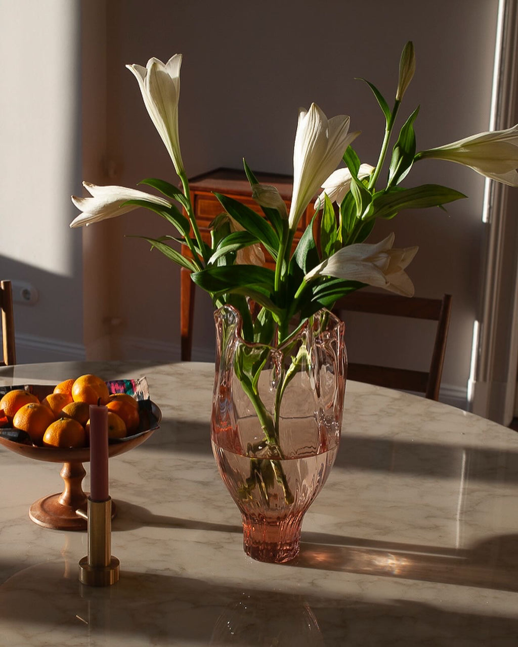 Tisch und Tafel— Lumikello